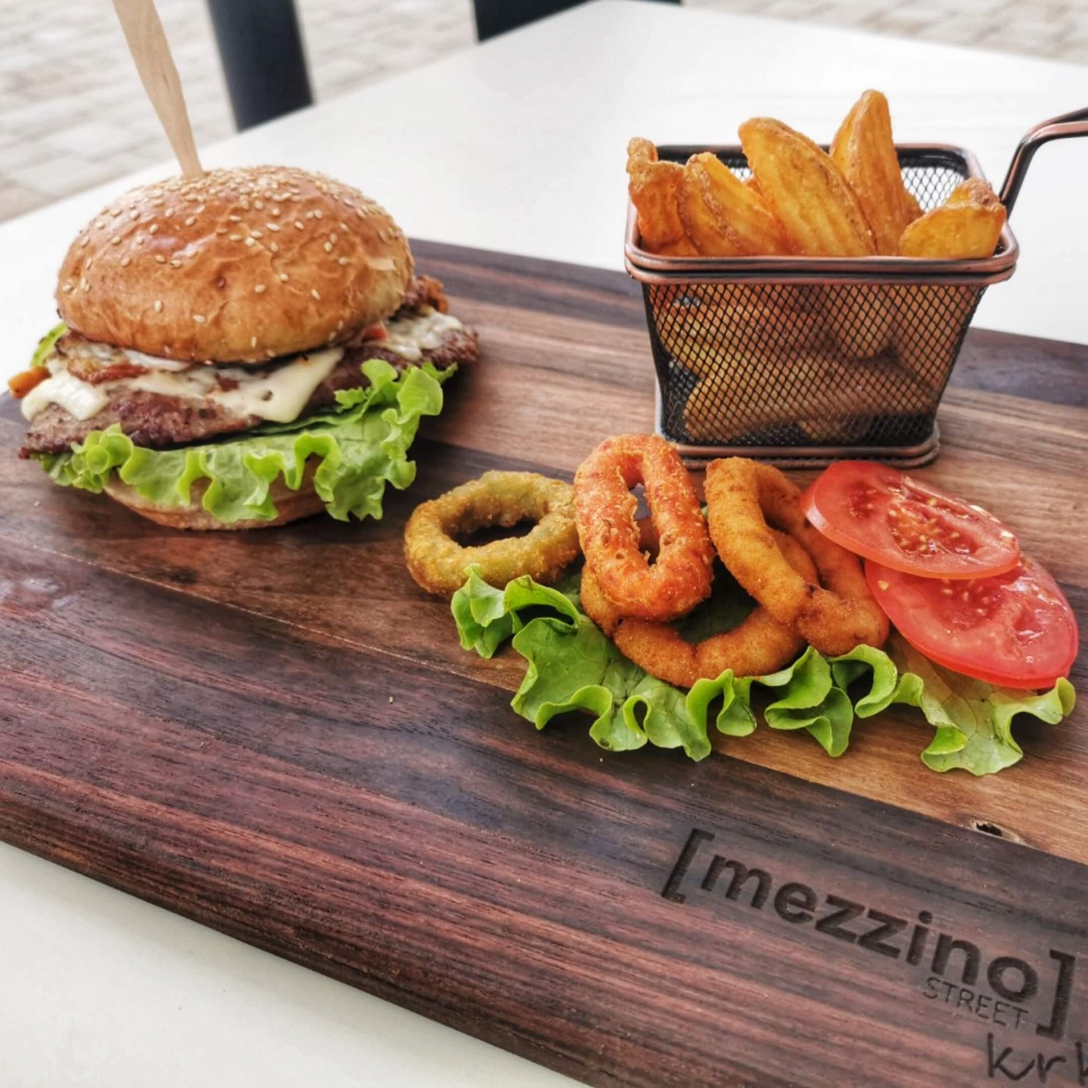 Mezzino street food - mezzino